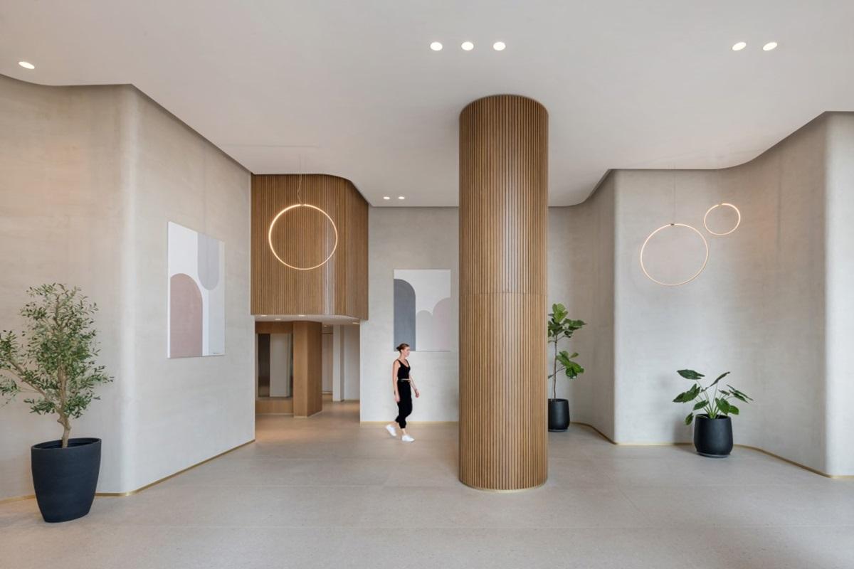 הלובי הישראלי שזכה בתחרות האדריכלות והעיצוב הבינ"ל - מרכז הבנייה הישראלי nadlanews